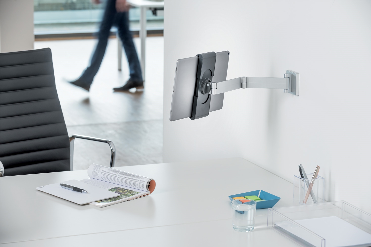 Durable | tablet / ipad holder til væg | Skiltex.dk
