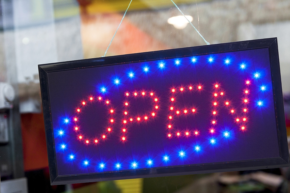 OPEN lysskilt med LED | Køb hos Skiltex.dk