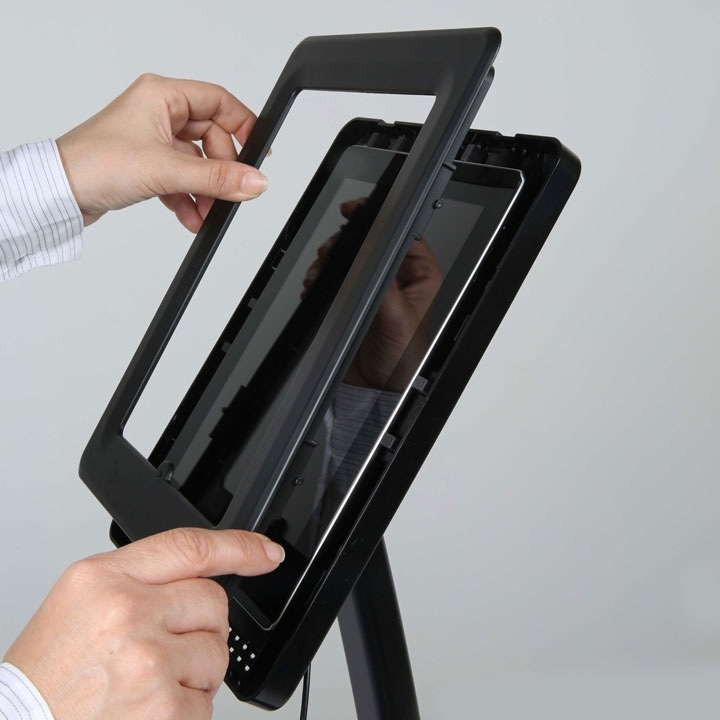 Universal curved tablet gulvstativ - Sort | Skiltex.dk